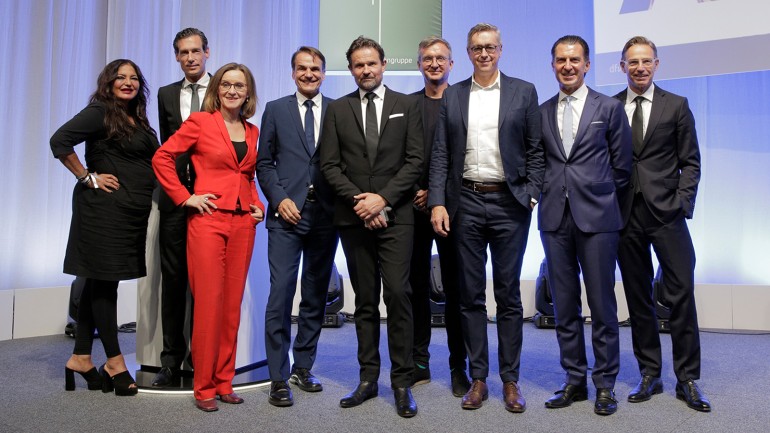 Markus Dohle erhält den „Horizont Award“ - Bertelsmann SE & Co. KGaA